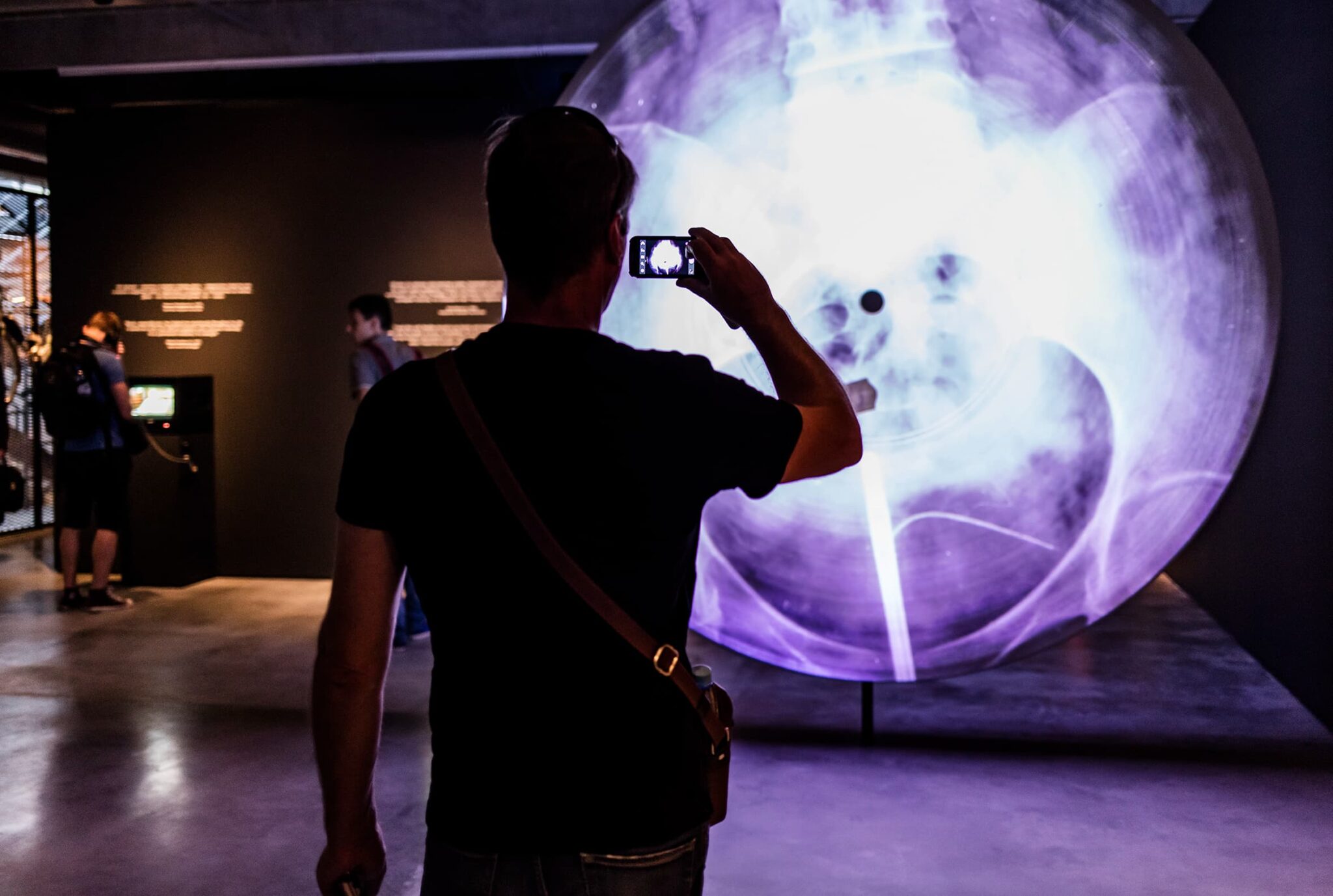 BONE MUSIC – die Ausstellung zum X-Ray Audio Projekt - Kunstleben ...